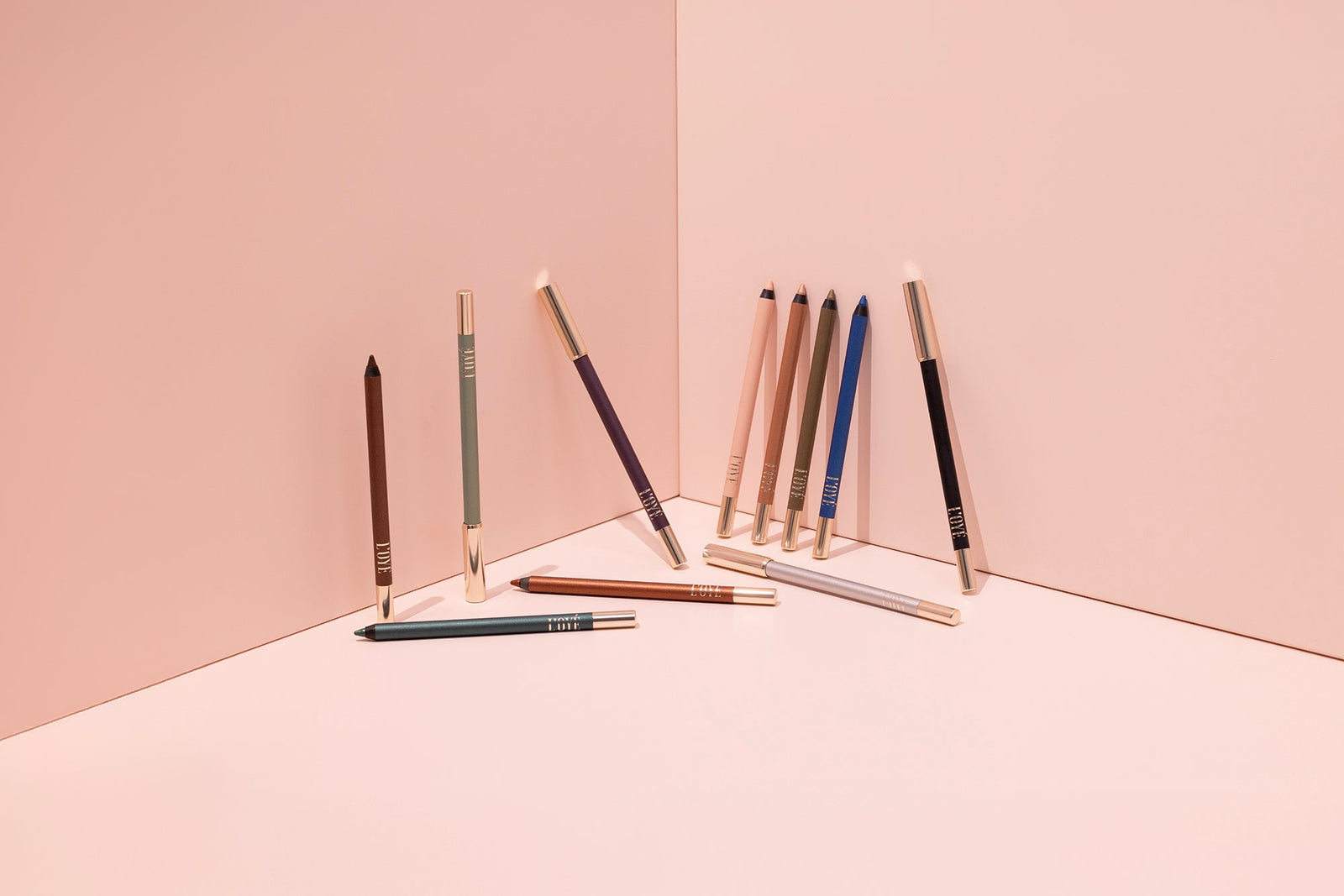 Smooth Pick-up Liner - Glide, Stay & Slay – L’OYÉ Cosmetics