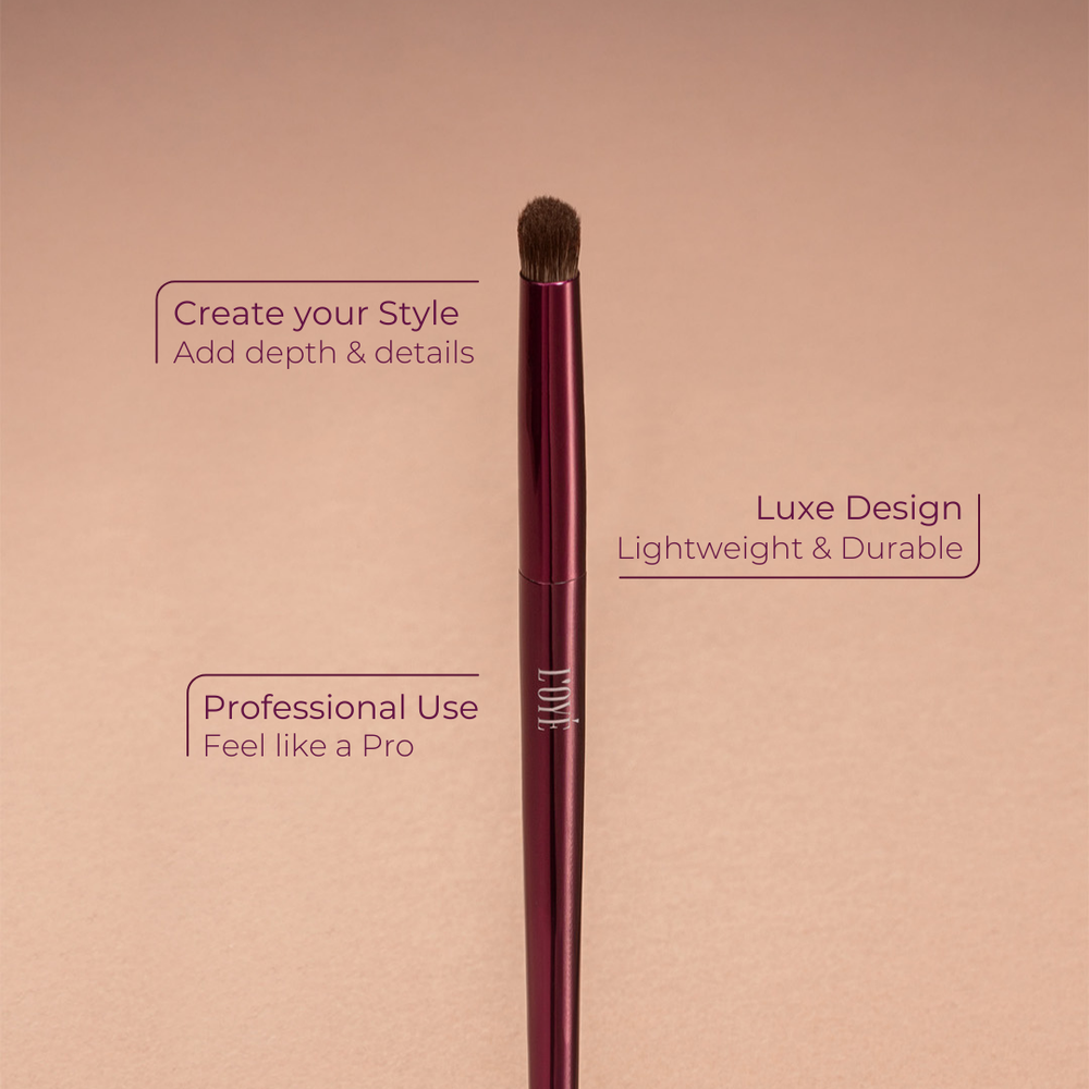 E05 Smooth Smudge Brush – L’OYÉ Cosmetics