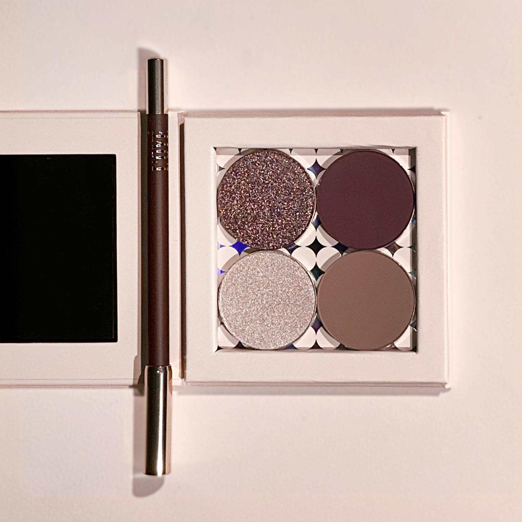 Snow Glow – L’OYÉ Cosmetics